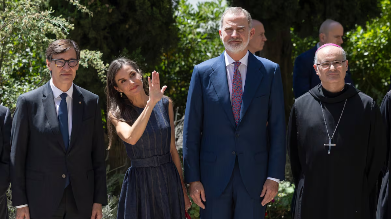 Ridículo de la ANC en su intento de acorralar a Felipe VI