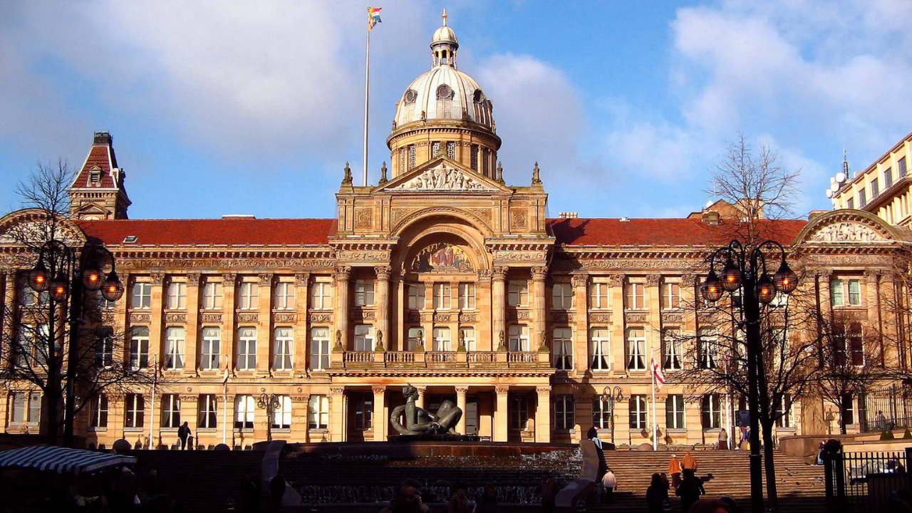 Lío en Birmingham, el ayuntamiento más grande de Europa